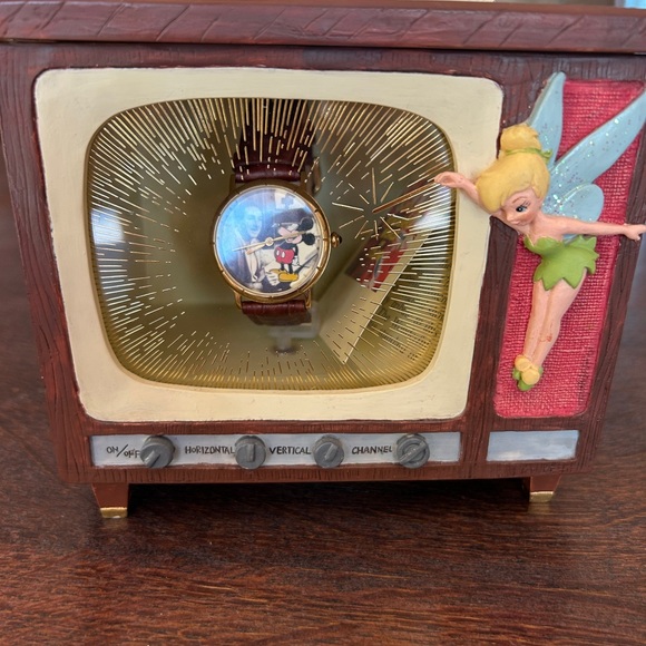 Disney | Accessories | Mickey Mouse Walt Disney Watch Set Vintage ...